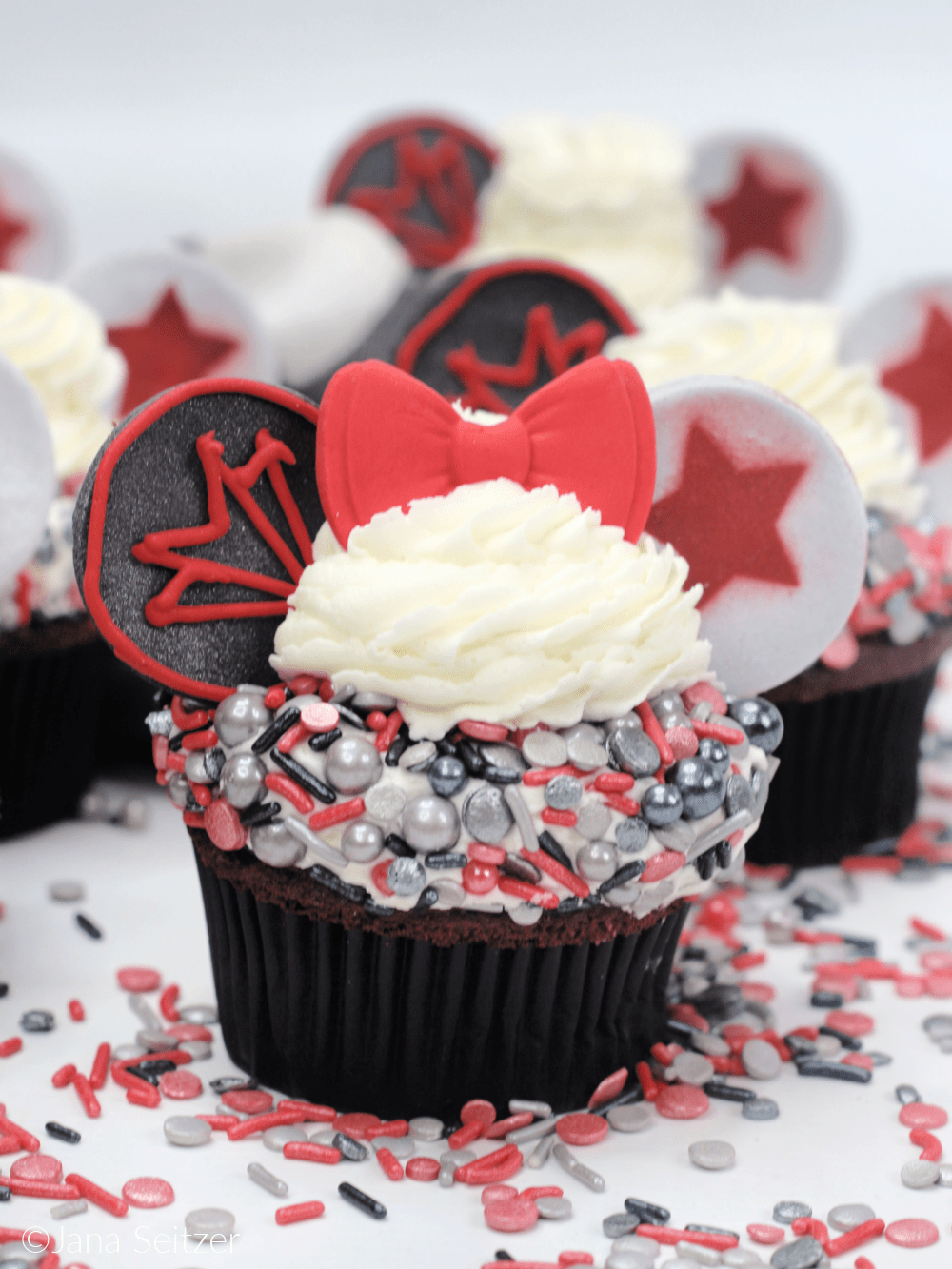 Falcon and Winter Soldier Cupcakes » Whisky + Sunshine