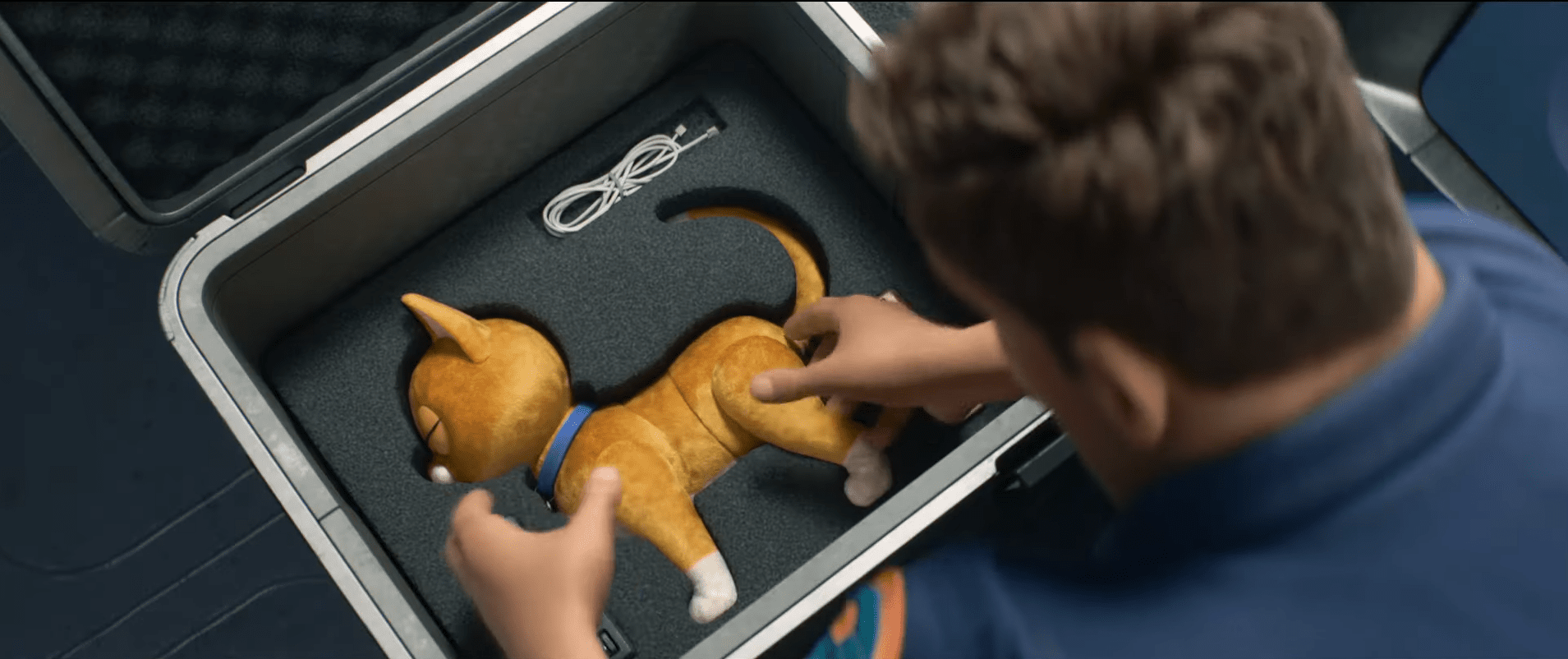 Everything You Need to Know About Sox the Robot Cat from LIGHTYEAR ...